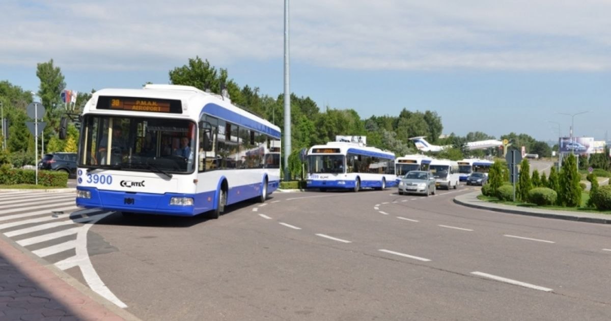 Un autobuz va circula la piaţa de vechituri din strada Tăbăcăria Veche ...