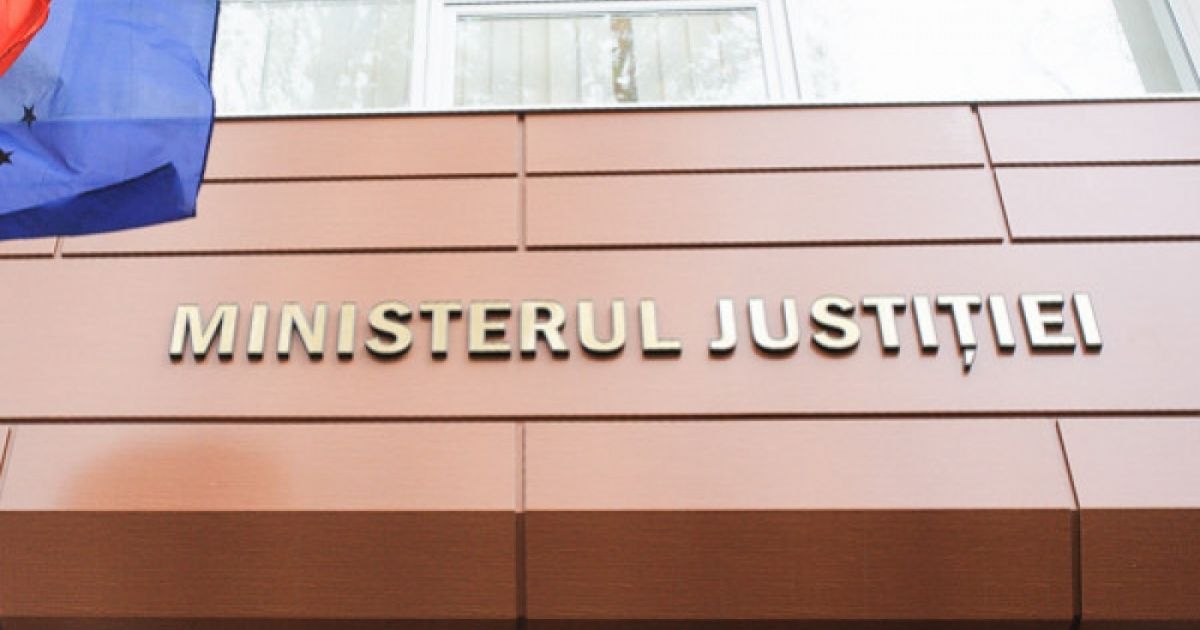 Stanislav Pavlovschi a demisionat din funcţia de ministru al Justiţiei ...