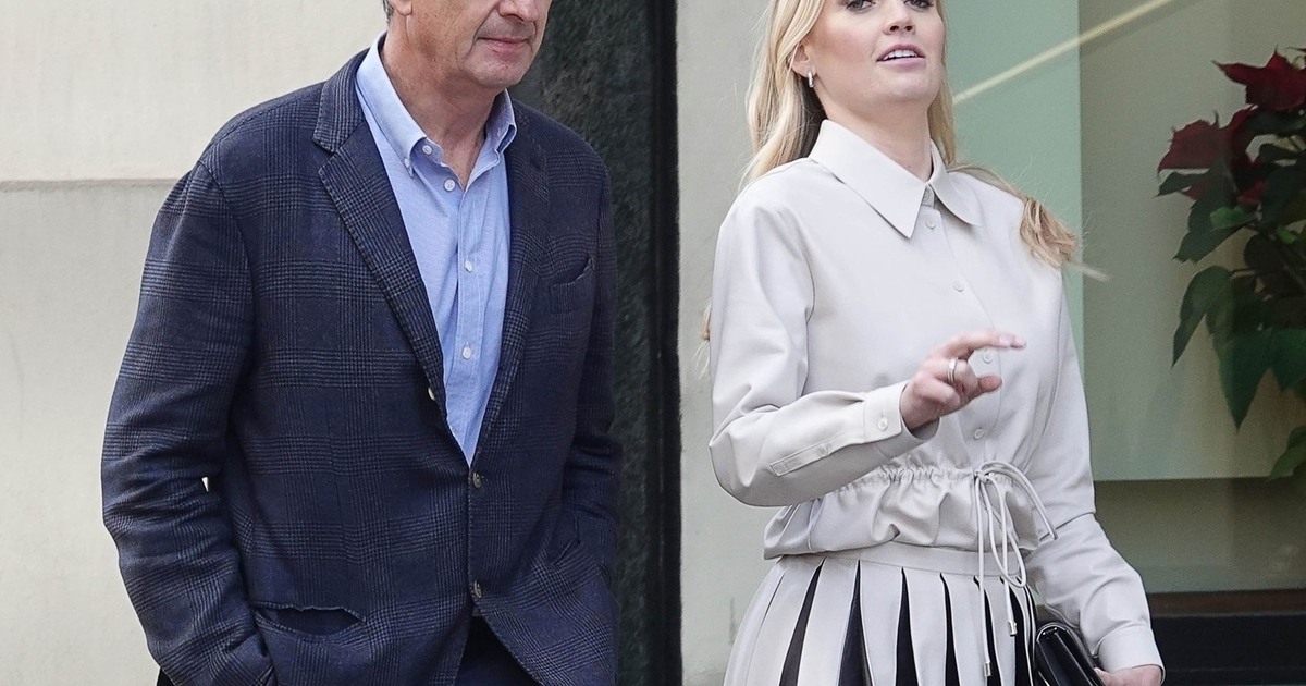 Nepoata prinţesei Diana s-a căsătorit cu un milonar. Lady Kitty Spencer ...