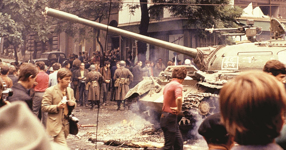 Primăvara de la Praga: tancurile sovietice au strivit „socialismul cu ...