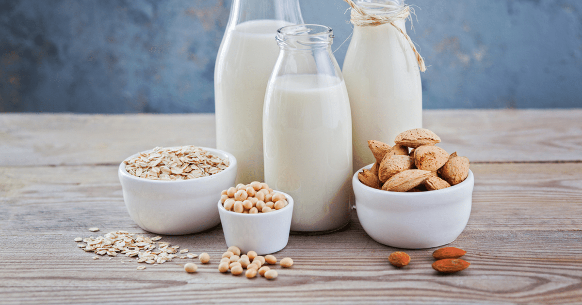 4 tipuri de lapte vegetal și beneficiile lor