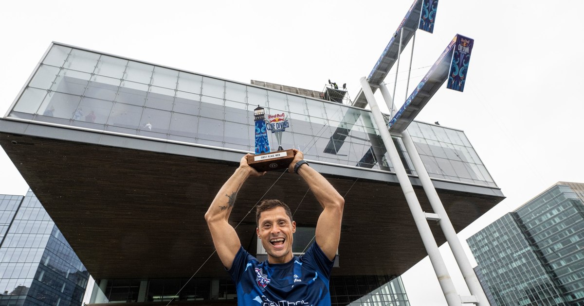 Constantin Popovici câștigă prima etapă din Seria Mondială Red Bull ...