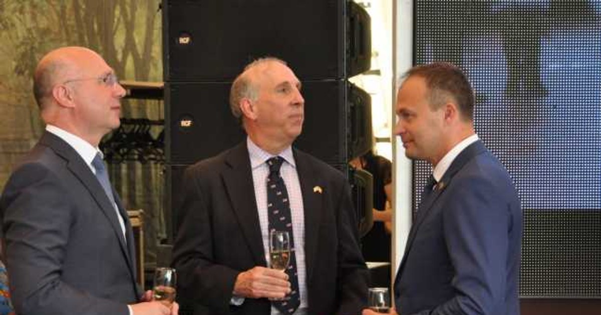 James Pettit, de Ziua Independenţei: SUA vor continua să susţină ...