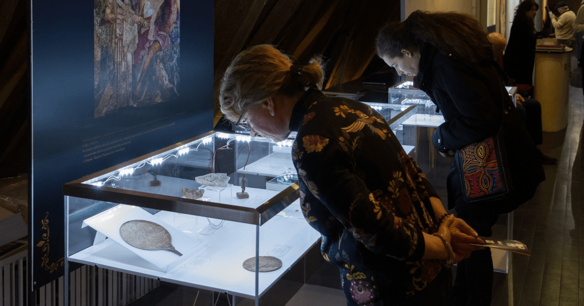 Zeița din oglindă: Un obiect prețios de patrimoniu, restaurat la Timișoara