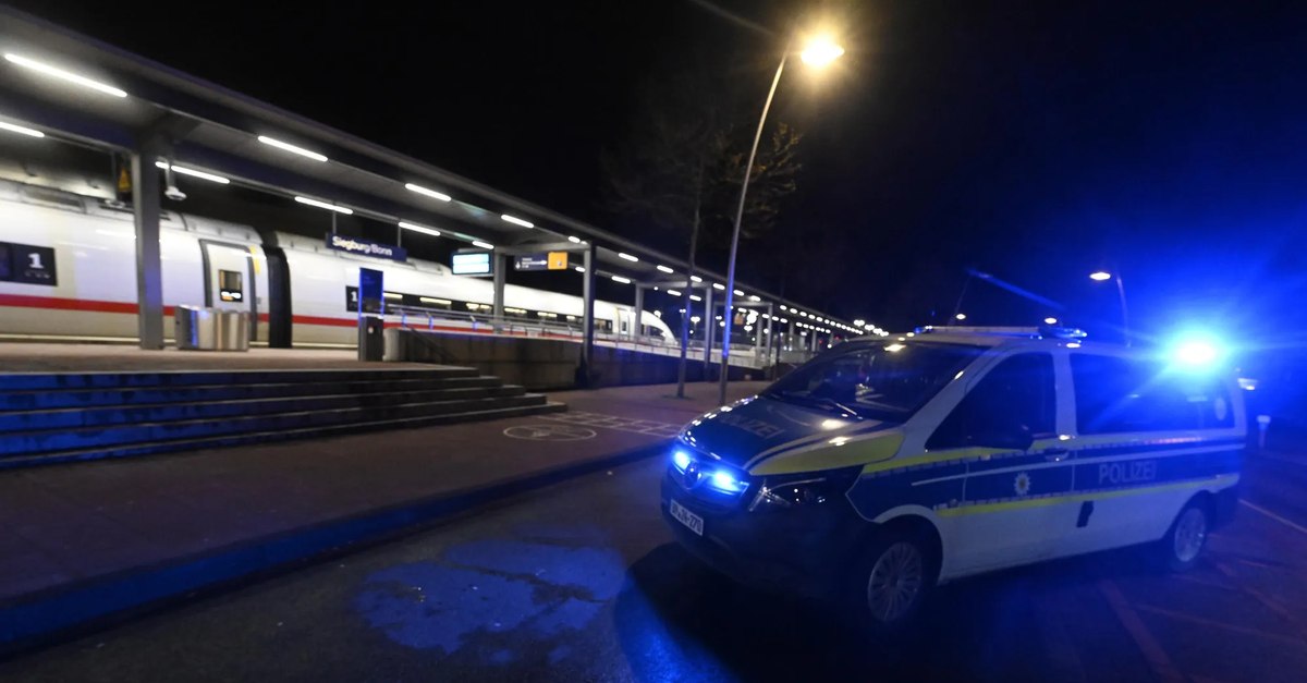 Incident șocant în Germania. Explozibil detonat într-un tren de mare ...