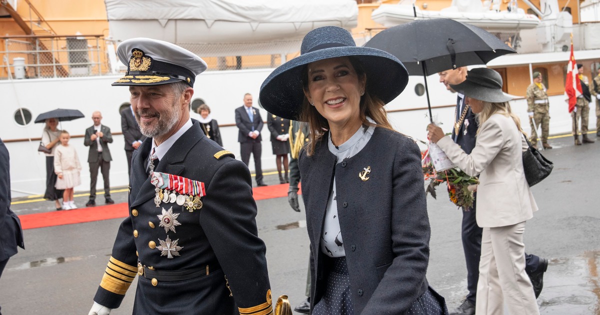 Regele Frederik și Regina Mary și-au salutat fanii! Moment emblematic ...