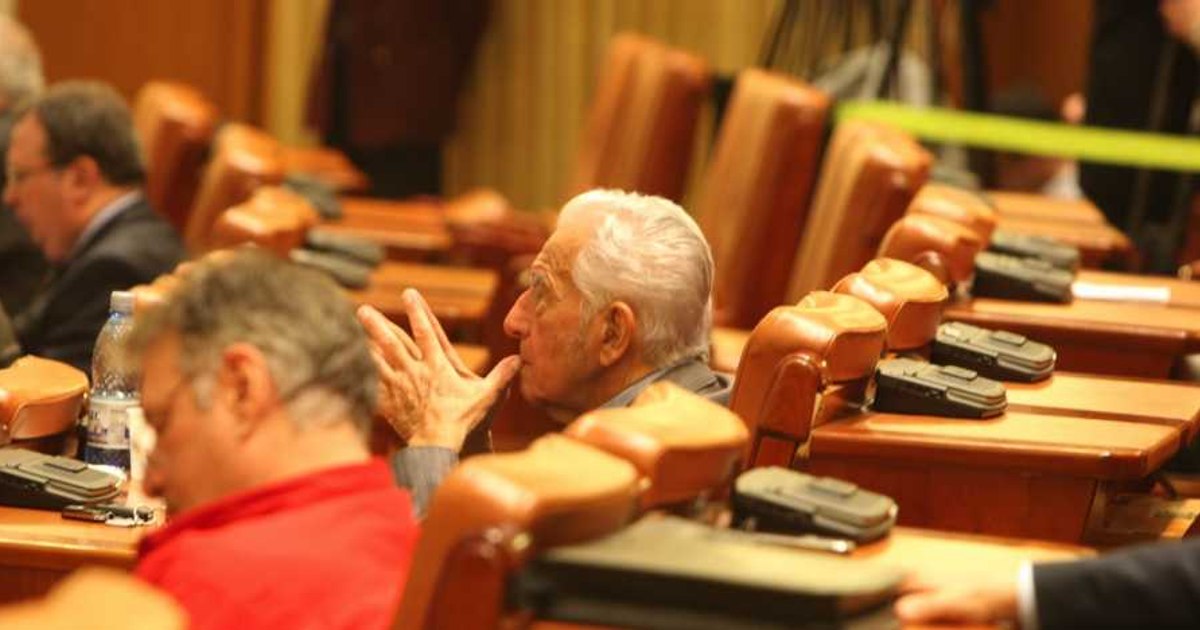 VIDEO Sergiu Nicolaescu, la ultimul discurs din Parlament: „Mai am ...