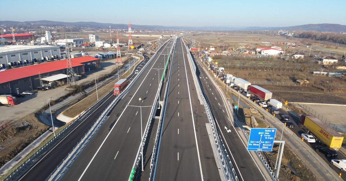 Care este stadiul lucrărilor la autostrada Sibiu-Pitești. Când ar putea fi finalizat cel mai ...
