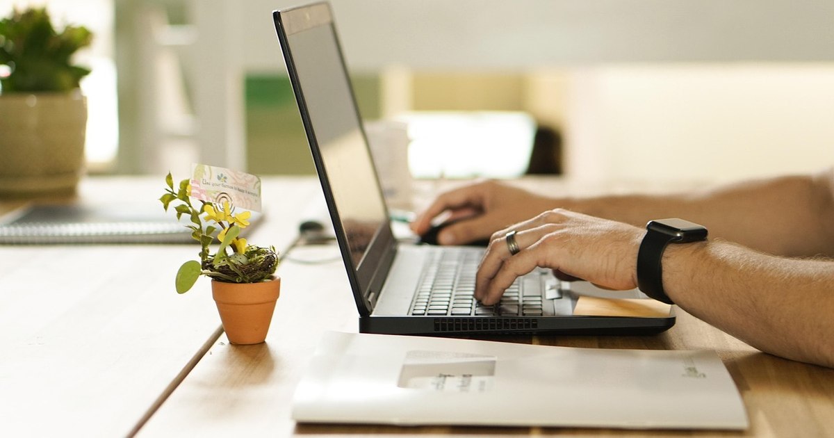 Frustrarea unui IT-ist român: Mărire simbolică de salariu într-o ...