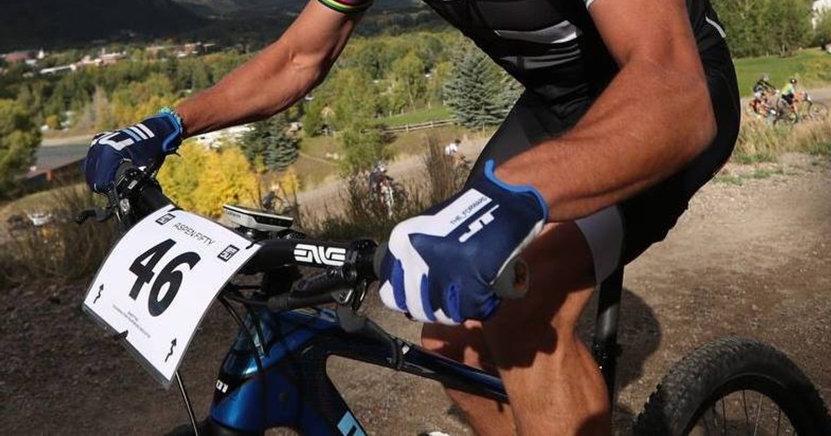 Lance Armstrong, fostul campion care şi-a pierdut toate trofeele din ...