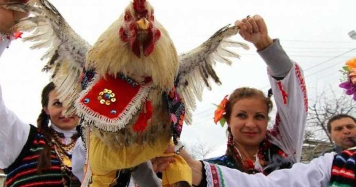 Ciudăţeniile tradiţiilor româneşti: de la ritualuri pornografice la ...