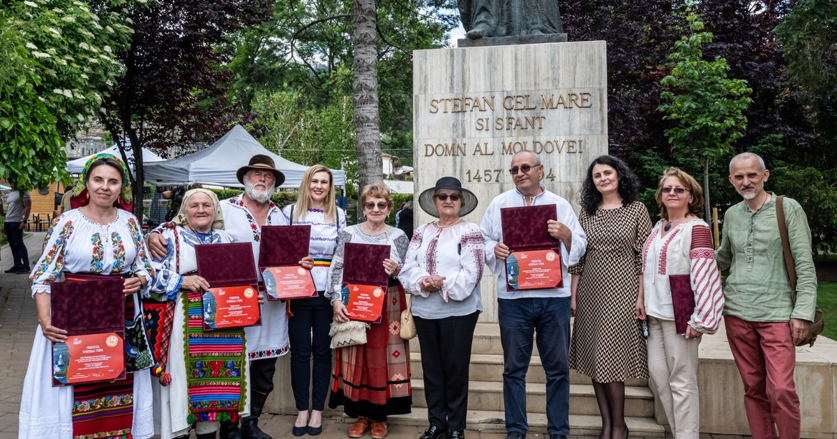 Mâini măiastre, păstrătoare ale meşteşugurilor tradiţionale. Cine sunt ...