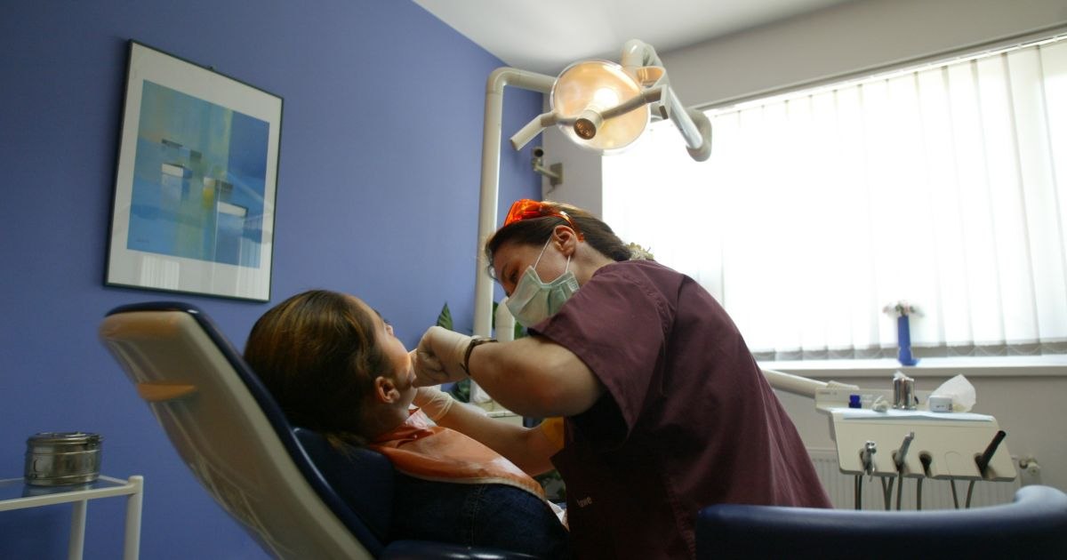 Explozie a cazurilor de copii cu probleme dentare. Stomatolog: „Totul ...