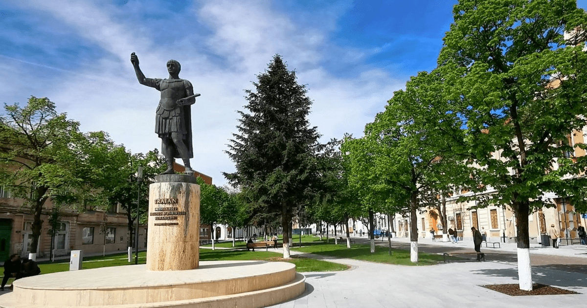 Centrul istoric al orașului Deva, reabilitat în urma unei investiții de ...