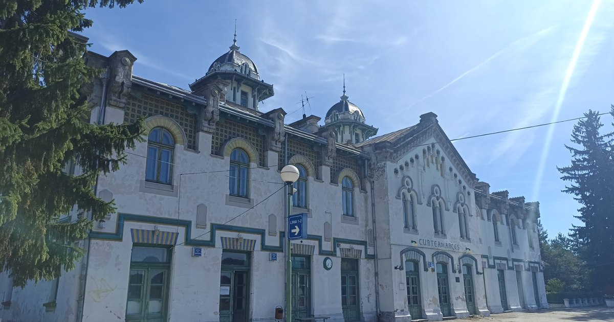 Gara Regală Curtea de Argeș, construită de Carol I într-un singur an ...