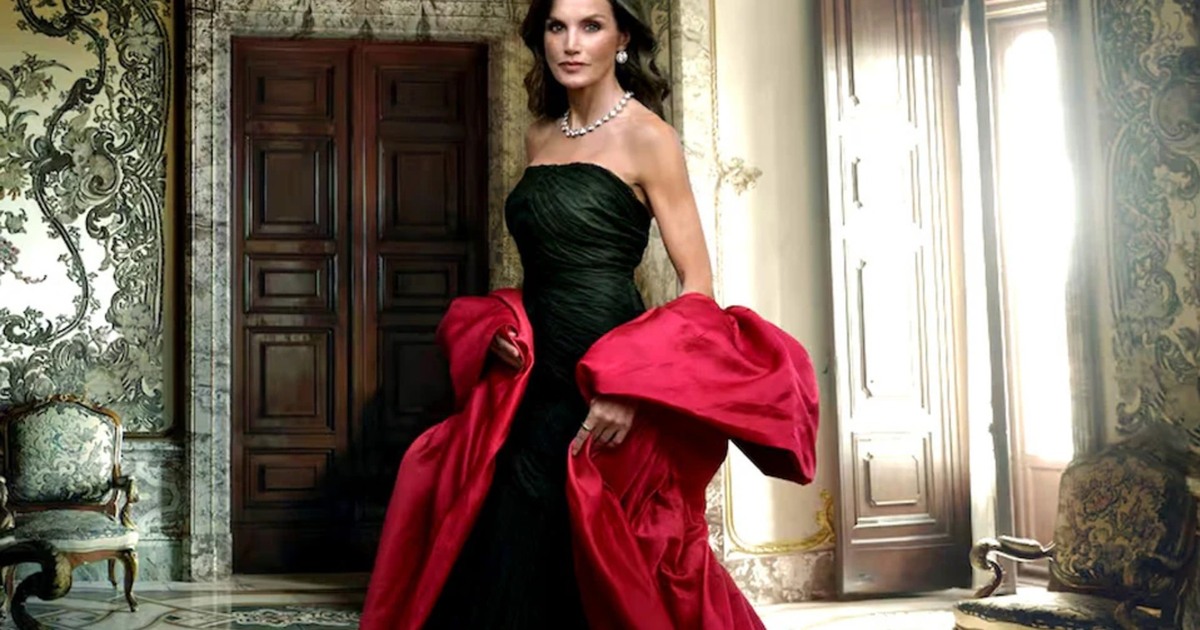 De unde a împrumutat Regina Letizia a Spaniei rochia și capa ...