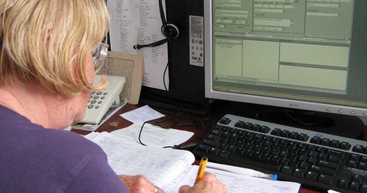 Record de apeluri la Telefonul Copilului | adevarul.ro