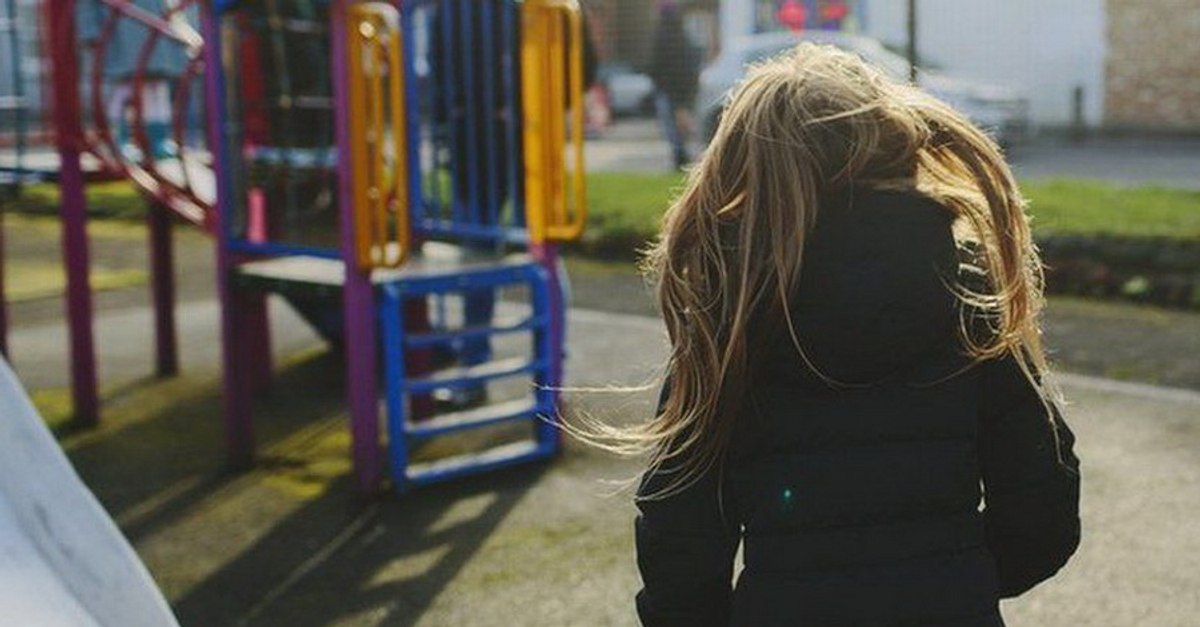 Telefonul Copilului, apelat de mii de persoane, în primele zile de ...