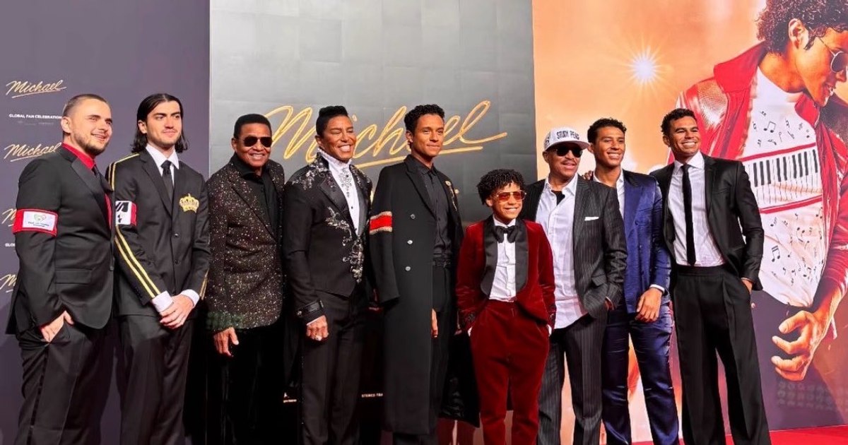 Familia lui Michael Jackson și mii de fani au celebrat premiera ...