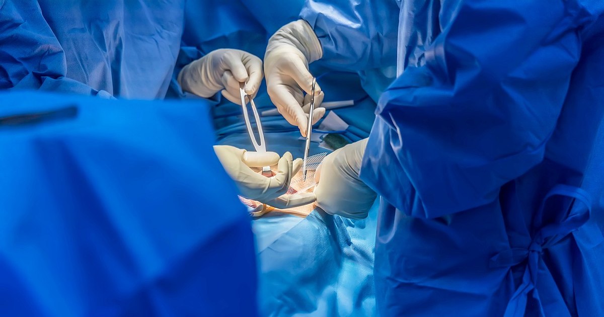 Premieră medicală: Femeie vindecată după primul transplant de ficat ...