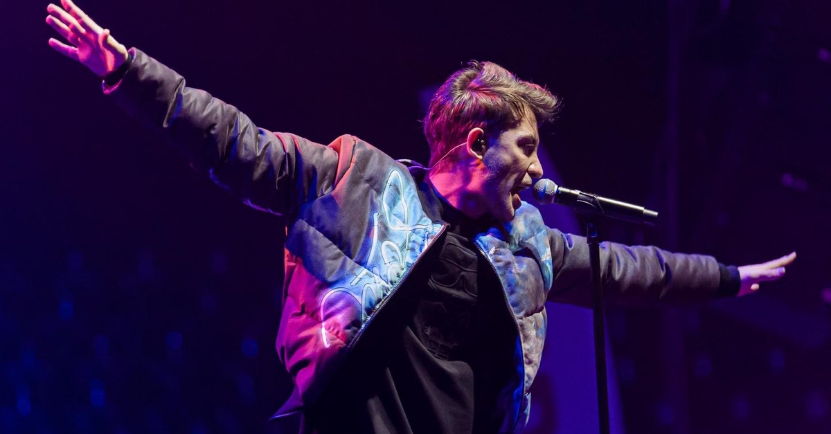 Ce ar face Arsenium (ex-O-zone) dacă s-ar întâlni cu extratereștrii ...