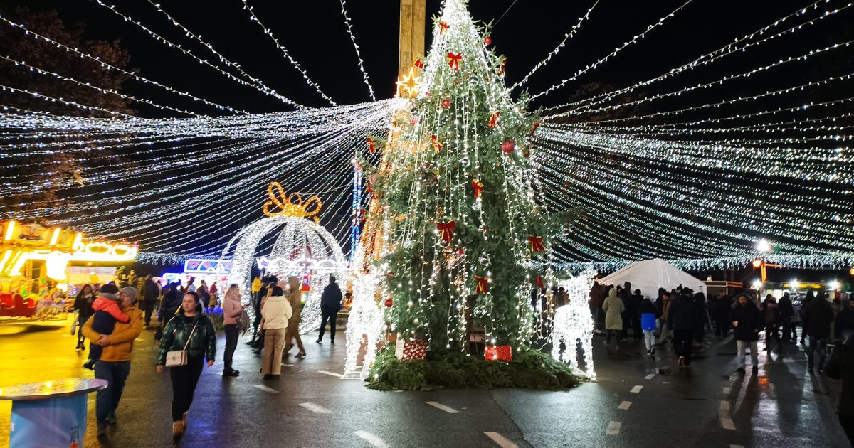 Târg și Orășelul Copiilor, amenajate în Parcul Crâng din Buzău. Un ...