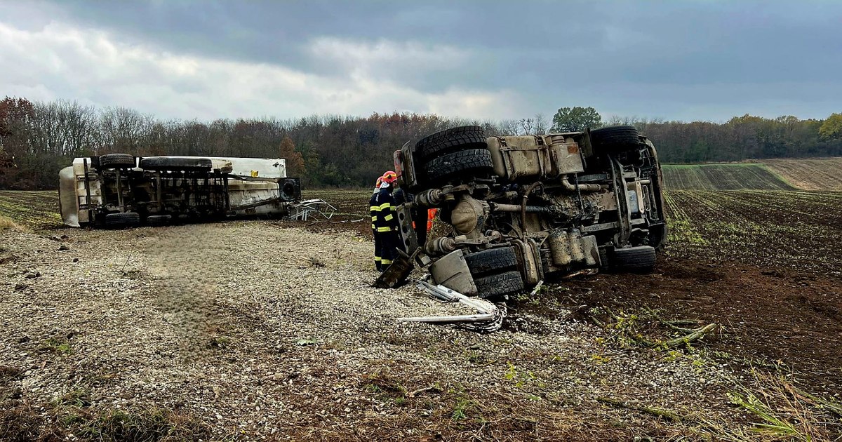 Accident rutier pe DN 5B. Un TIR încărcat cu balastru s-a răsturnat ...