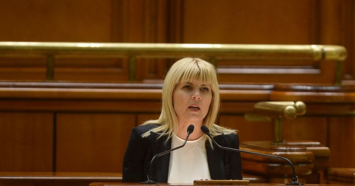 De ce vorbeşte Elena Udrea despre ea însăşi la persoana a III-a ...