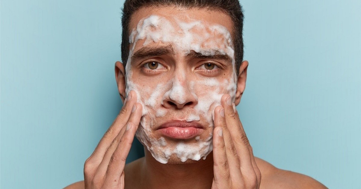 5 lucruri pe care trebuie să știi despre acnee, dacă ai această problemă