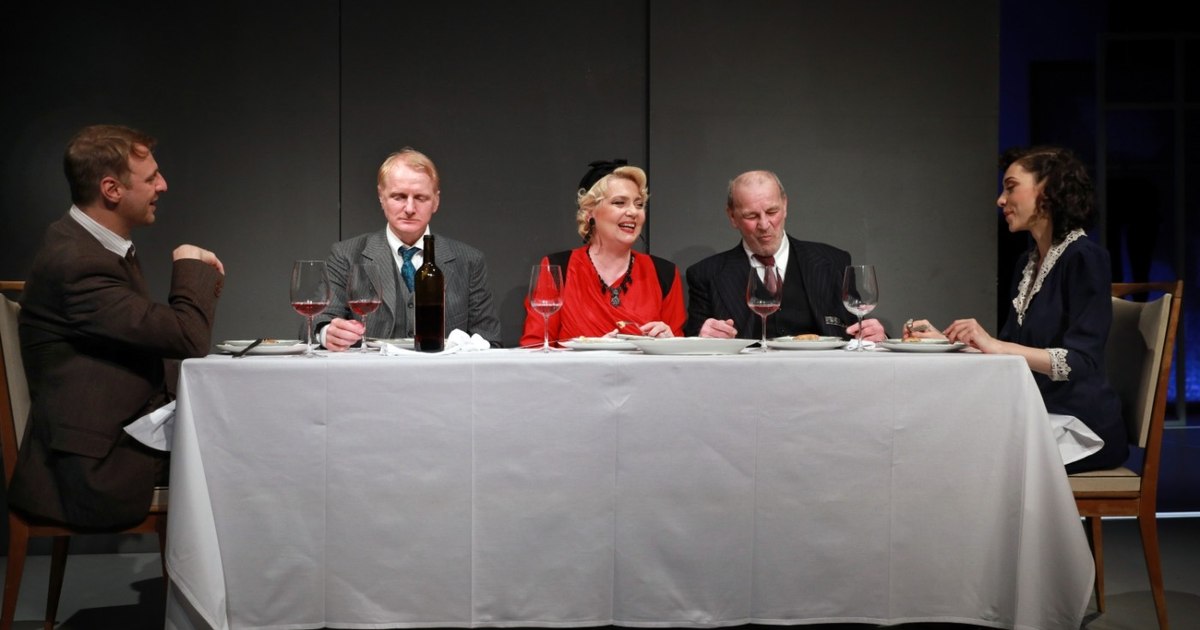 Regizorul Felix Alexa, despre premiera „Adio, domnule Haffman“ de la ...