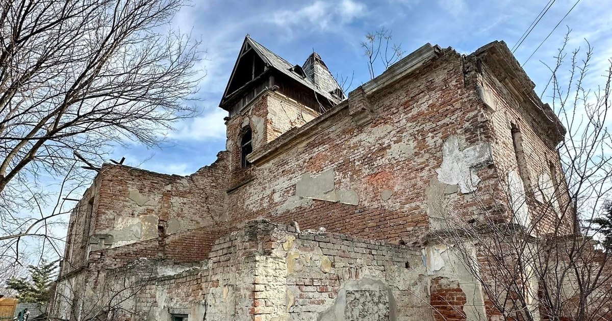 Ruinele înfricoșătoare de pe moșia „Lordului valah” prind viață. Ce ...