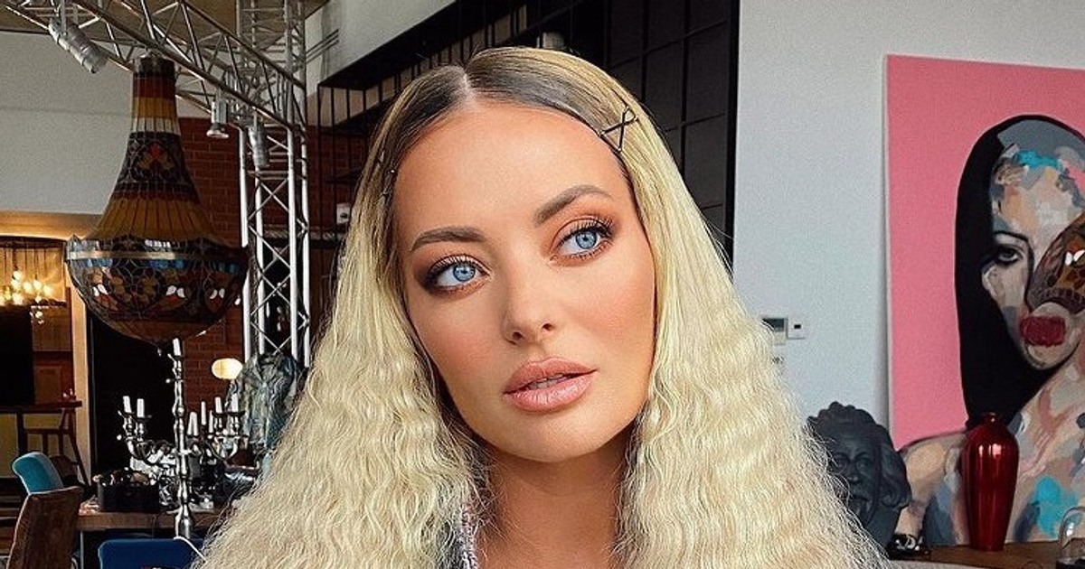 Delia a împlinit 39 de ani. Cum a fost surprinsă cântăreaţa de ziua sa ...