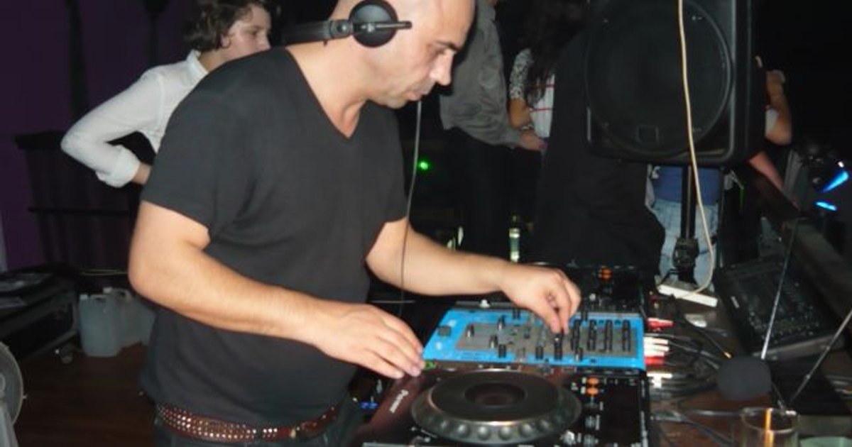 Tulcea: DJ Sava şi Raluca au făcut atmosferă la Balul Bobocilor de la ...