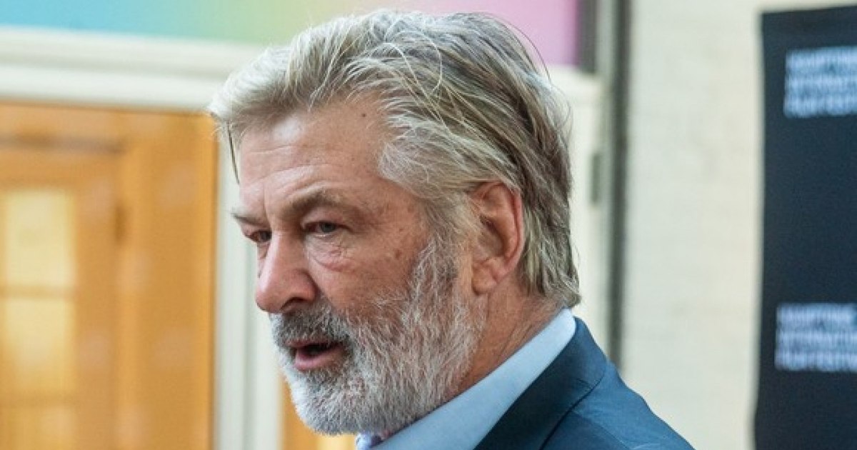 Actorul Alec Baldwin nu va răspunde probabil pentru că a împuşcat ...