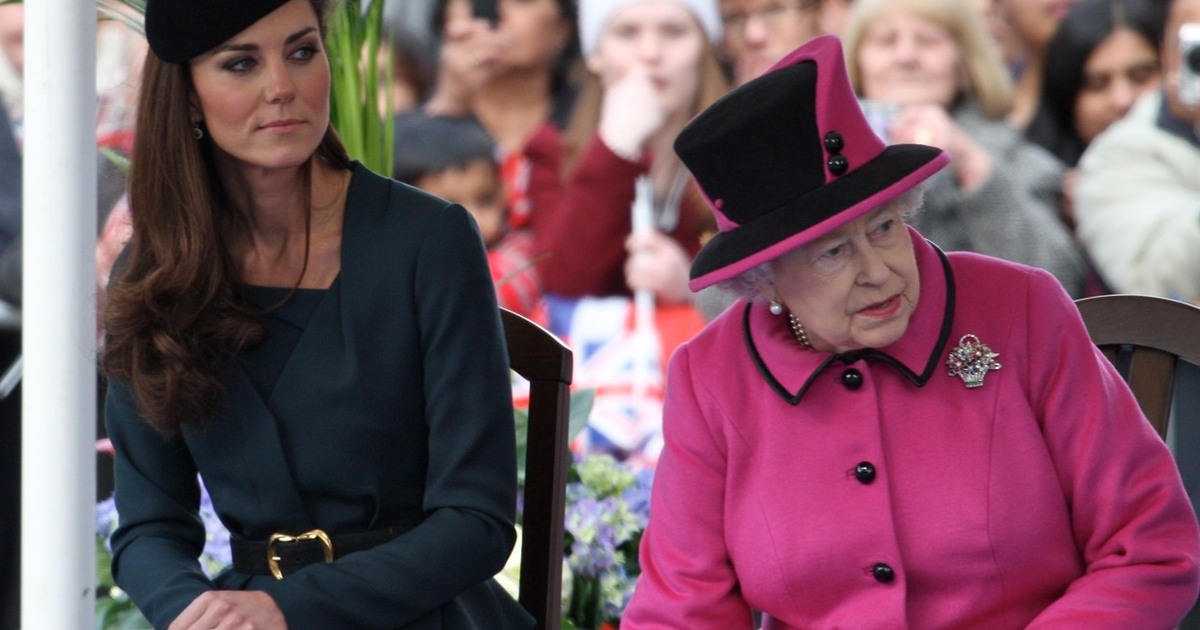 Bombă regală: Regina se pregătește să îi dea marea lovitură lui Harry