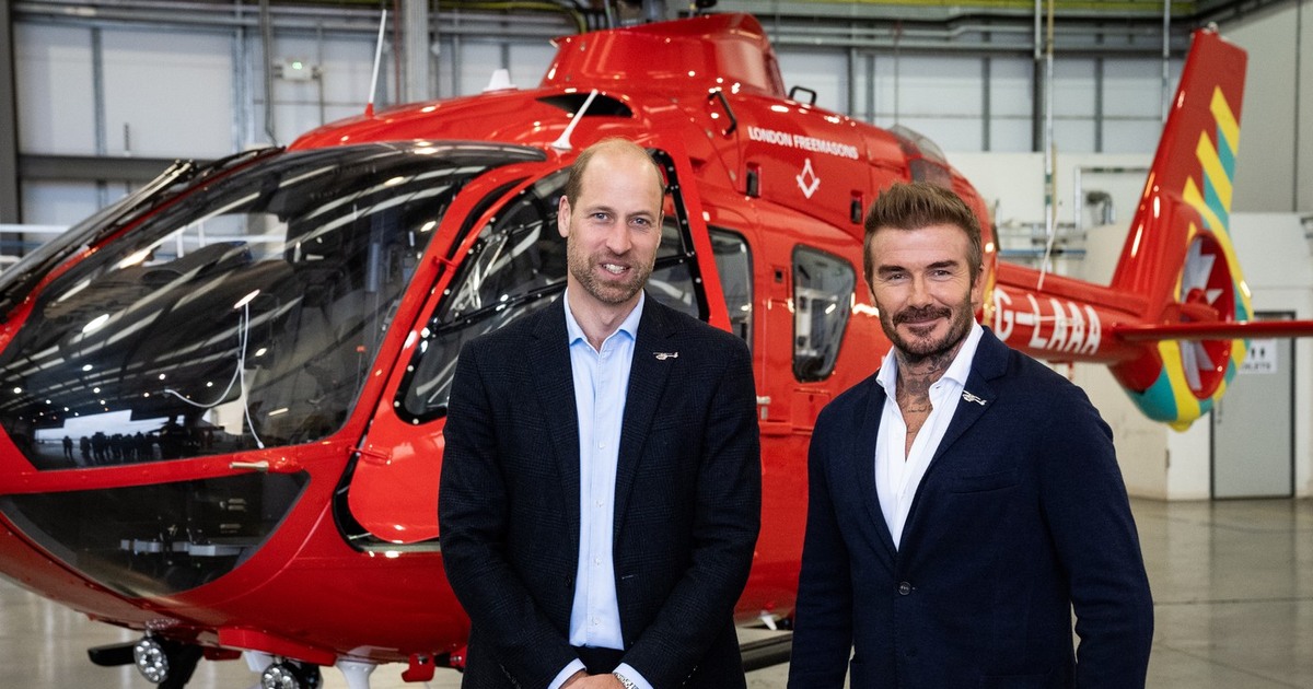 Cui îi stă mai bine cu barbă? Prințul William și David Beckham, împreună pentru o cauză nobilă