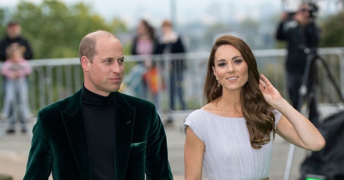 "Un Prinţ Charles pe tron va fi o greşeală. Lăsaţi-l pe William să fie ...