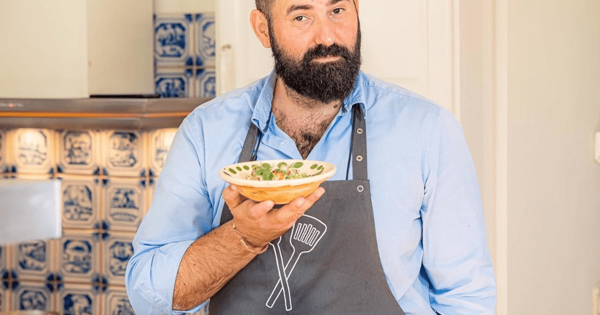 În plină pandemie, Chef Adrian Hădean sprijină eforturile autorităţilor ...