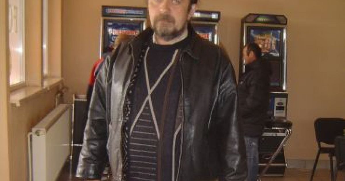 Alba Iulia: Portret. Andrei Tamas produce anual 30.000 de litri de vin ...