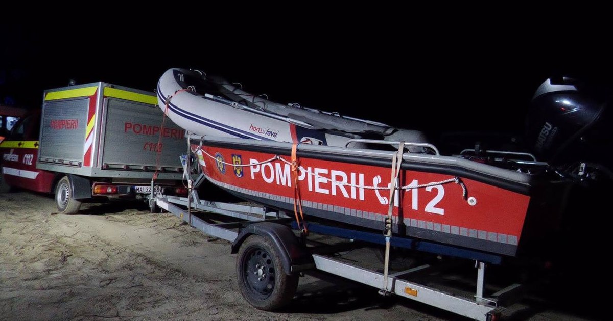 Salvat de pe o insulă formată în râul Prut. Bărbatul blocat în toiul nopții era în stare de ...