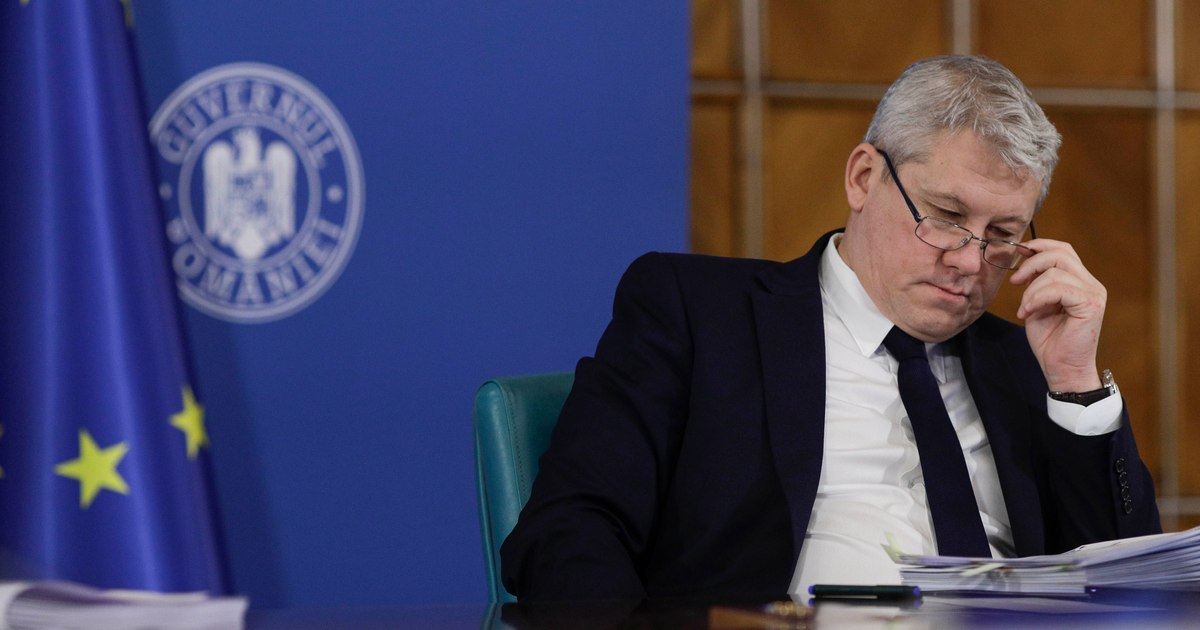 Cătălin Predoiu, premier interimar pentru a treia oară, este un veteran ...