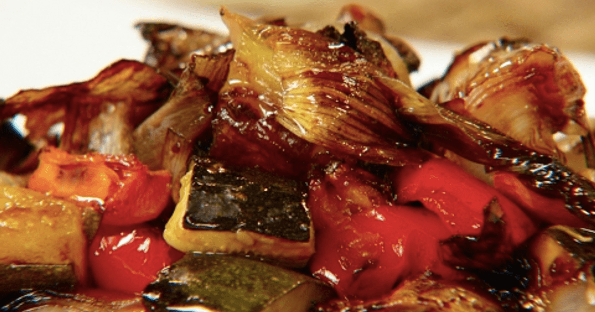 Legume la cuptor cu oţet balsamic