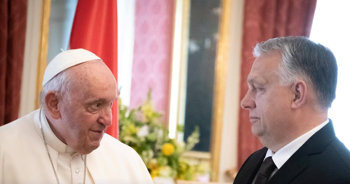 Papa Francisc s-a întâlnit cu Viktor Orban în Ungaria, într-o vizită ...