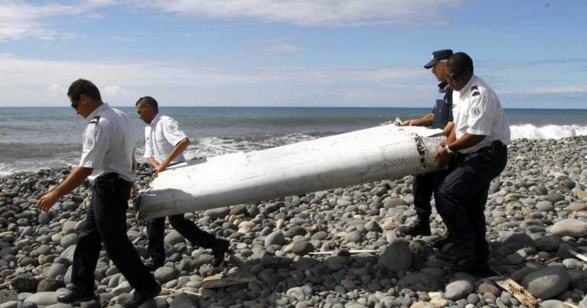Fragmentul de fuselaj găsit pe Insula Reunion aparţine unui avion ...