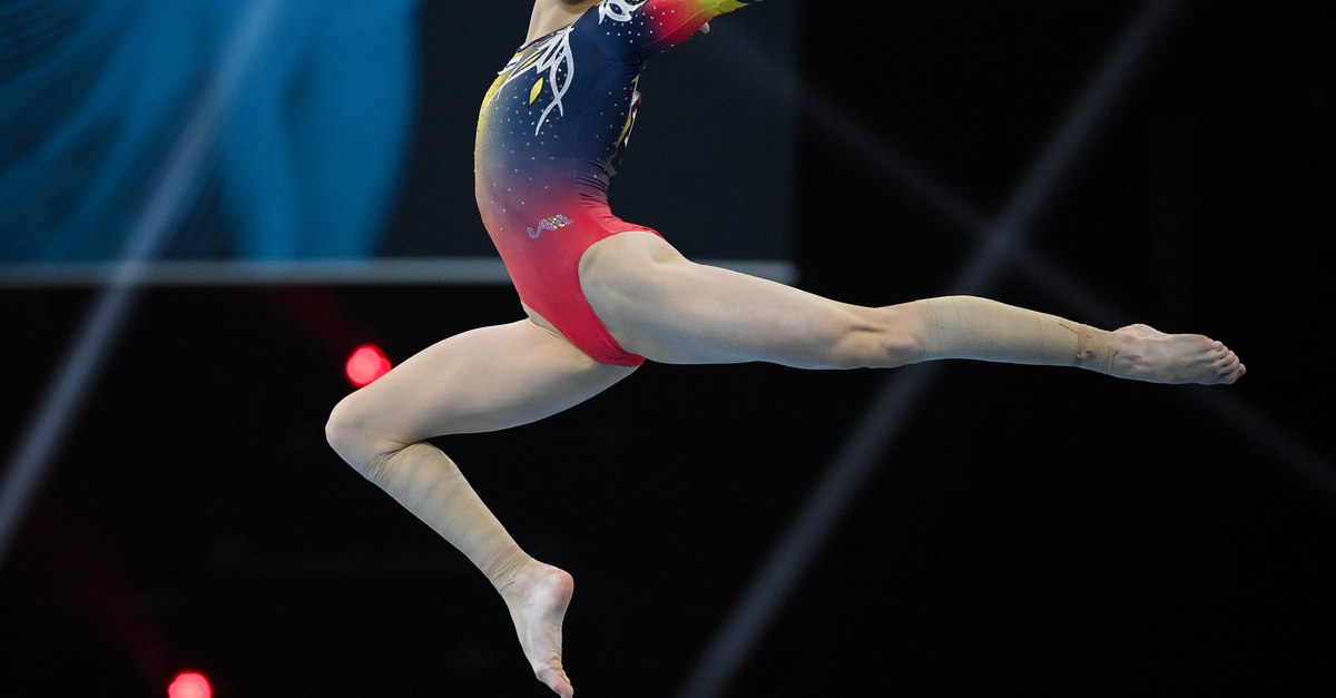 Maria Ceplinschi se află pe locul 16 în calificări la CM de gimnastică