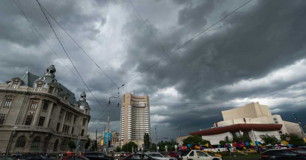 Prognoza meteo pentru București: Se oprește ninsoarea, dar ...