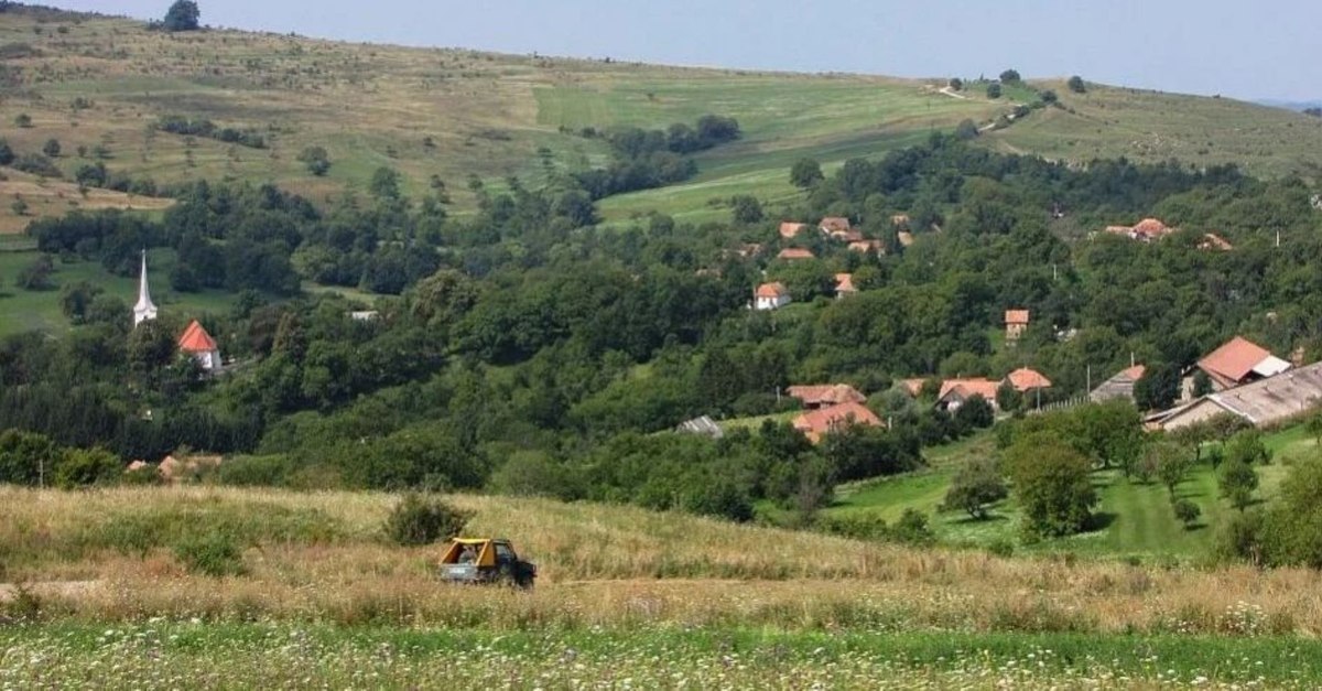 Satul-labirint unic din România. E de pe vremea romanilor și are mai ...