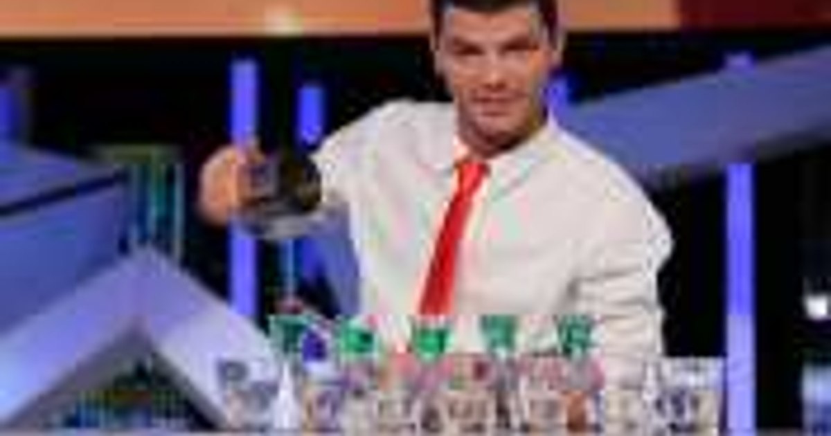 Luca Valentin, finalistul de la „Românii au talent“, şi-a deschis ...