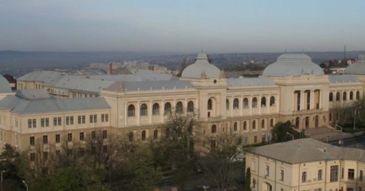 Două universităţi de stat din România ajung în instanţă. Cum vrea ...