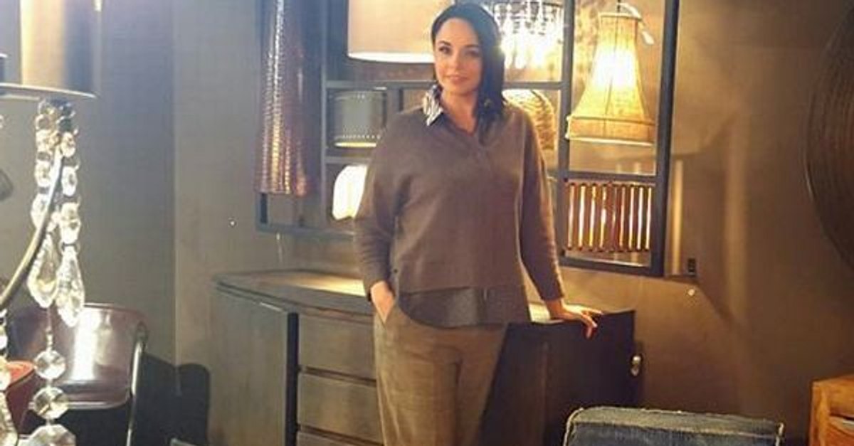 Andreea Marin nu mai poartă doliu. Îi respectă dorinţa tatălui